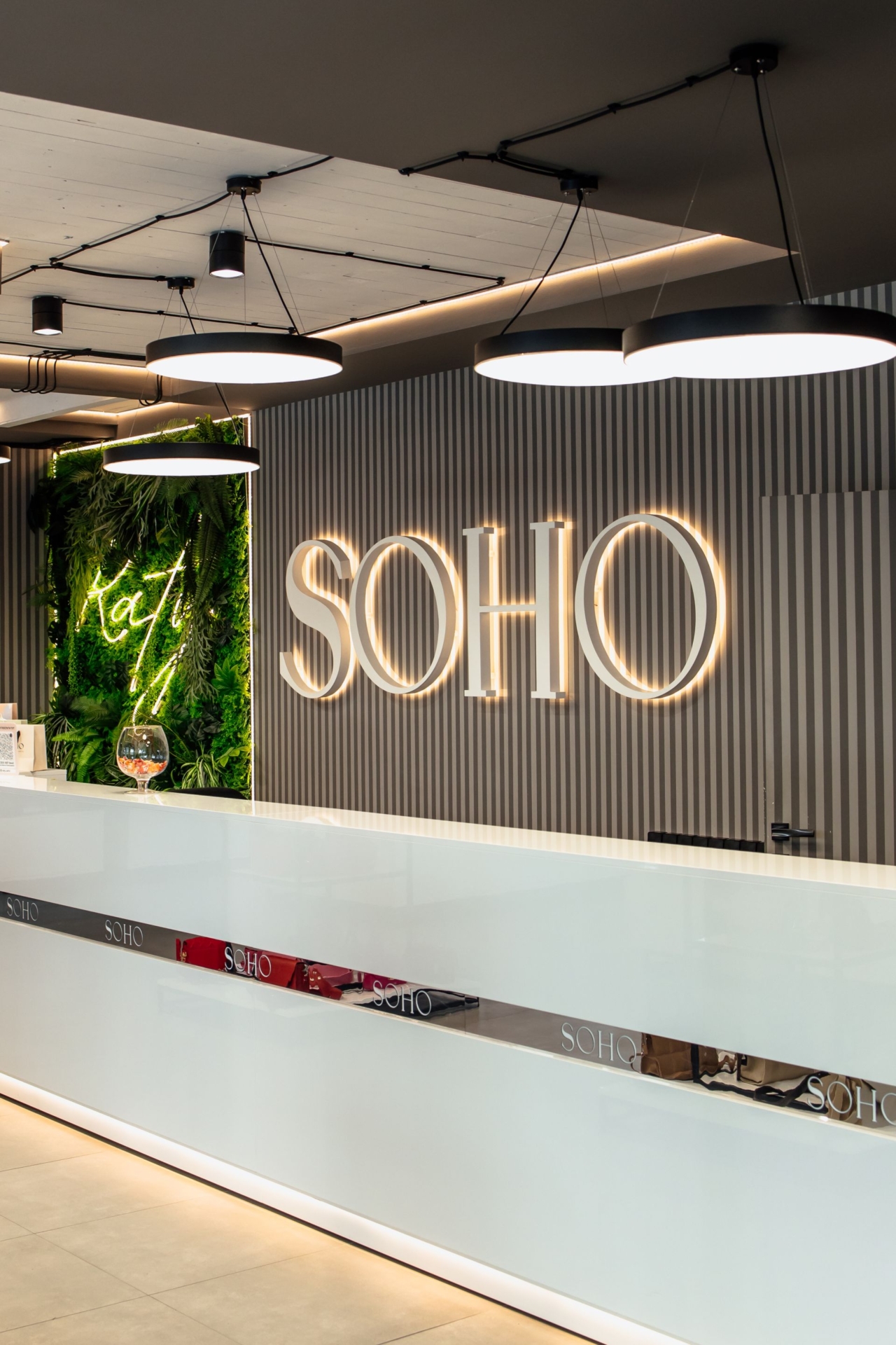 Шоуруми Katy SOHO - Katy Soho